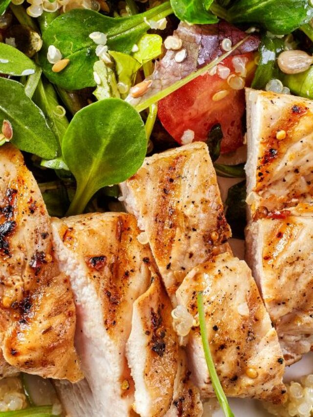 Salada de Alface com Tiras de Filé Grelhado – Receitinhas Leves