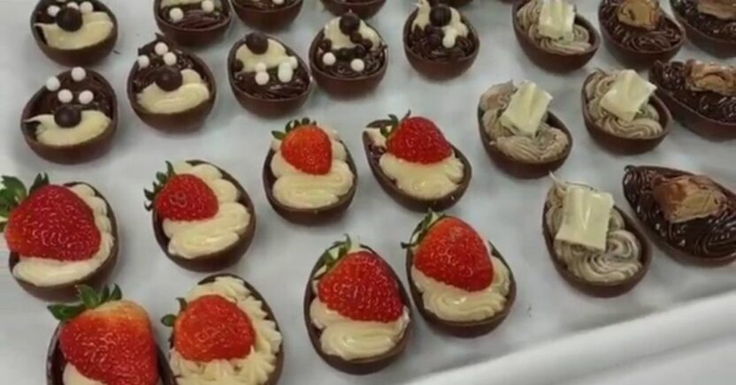 Mini Ovos de Colher Recheados: Várias Combinações com Apenas Dois Recheios