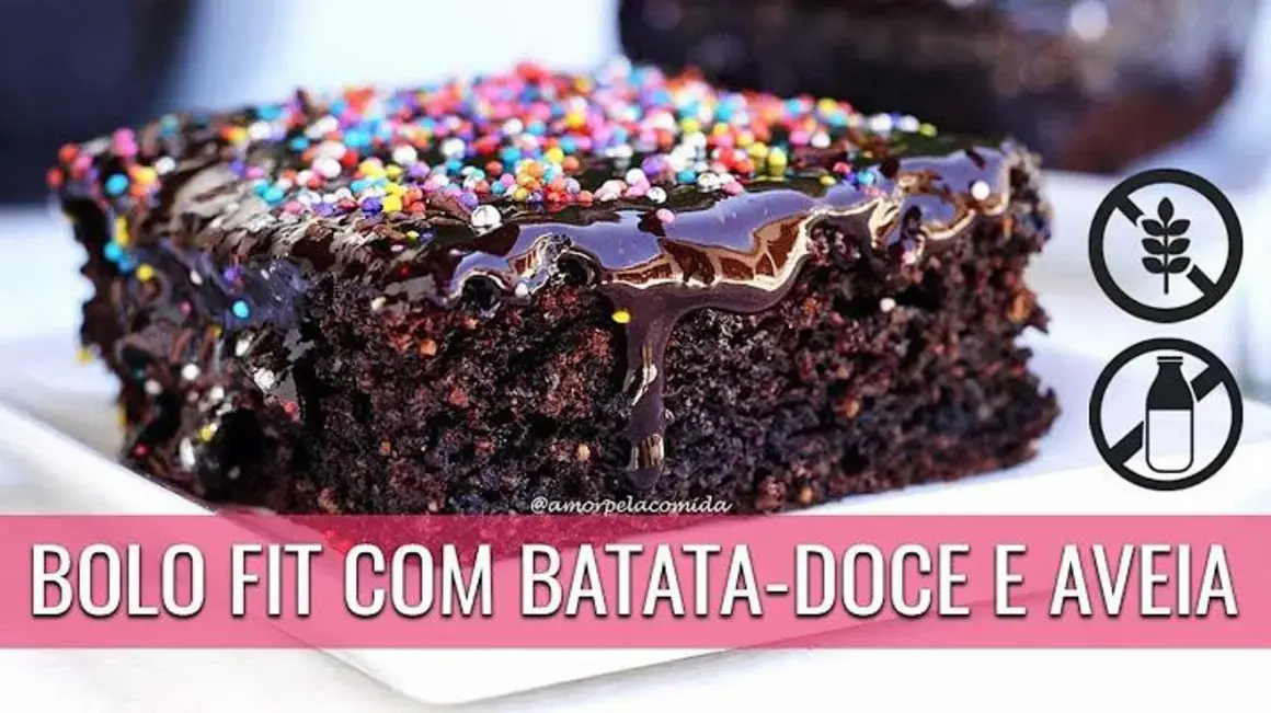 Receita de Bolo Fit de Chocolate com Batata Doce e Aveia: Delícia ...